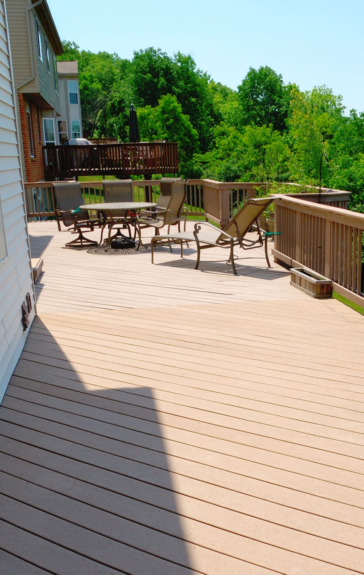 Houten terras aanleggen: Prijs & houtsoorten